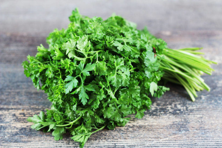 Saviez-vous que le persil peut réduire votre cholestérol? - Cocktail